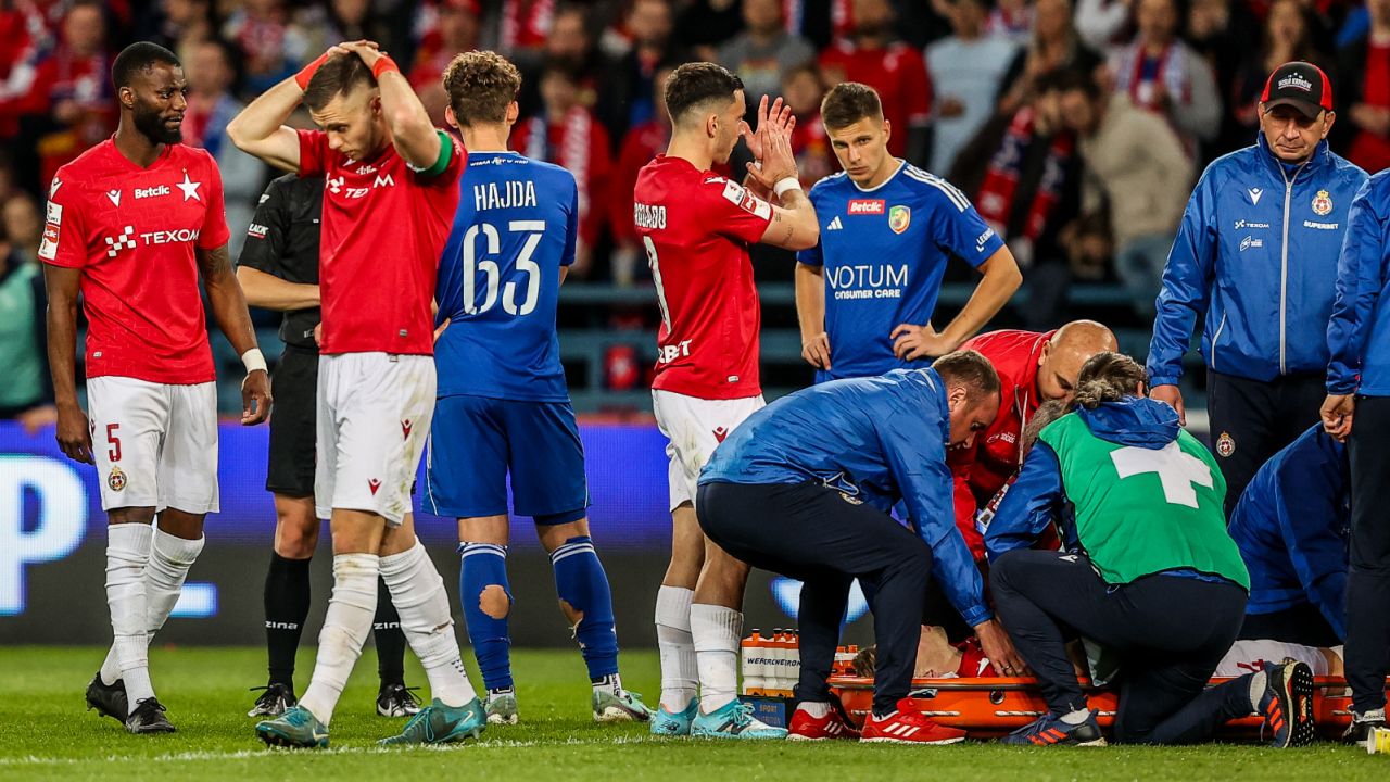 Betclic 1. Liga. Rafał Mikulec doznał złamania obu kości podudzia – przekazał rzecznik prasowy ...