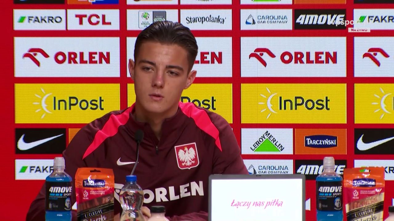 Kacper Urbański: Robert Lewandowski to legenda, ale musimy radzić sobie sami [WIDEO] | TVP SPORT