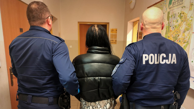 Spali na bombie przez 80 lat. Szokujące odkrycie w Suchedniowie | TVP INFO