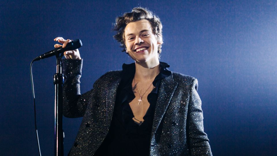 Za kulisami fenomenu. Harry Styles jako symbol wolności i autentyczności