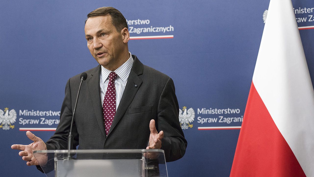 Radosław Sikorski o aferze wizowej. Potwierdza ustalenia NIK: W latach 2018-2023 utracono w MSZ ...