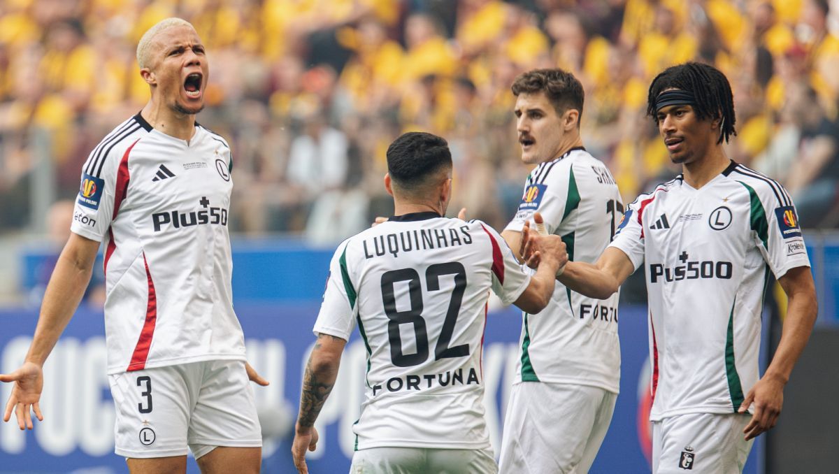 Legia Warszawa wkrótce może stracić pomocnika. Maxi Oyedele na ...