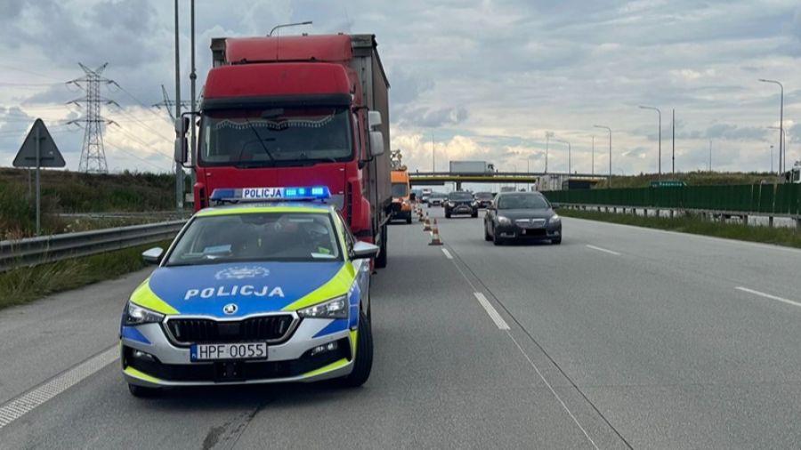 Obywatelskie zatrzymanie na autostradzie. Kierowca miał ponad 2 promile