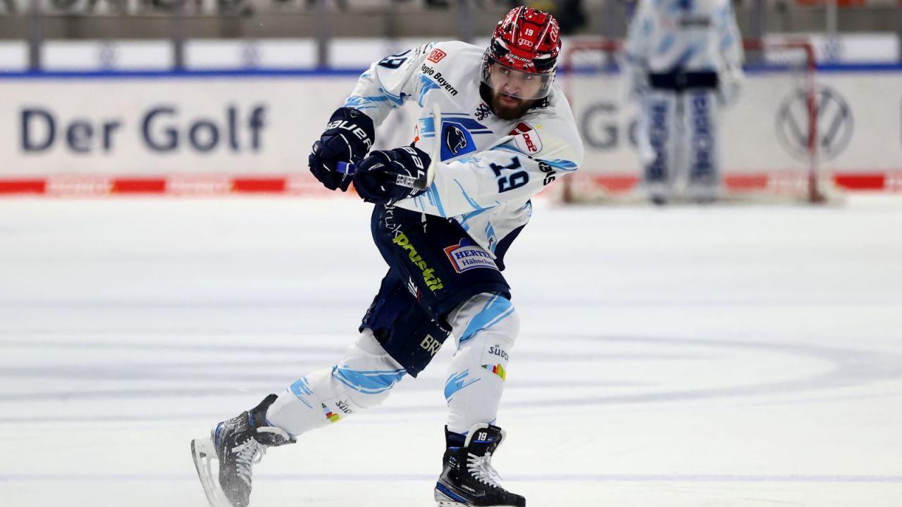 Wojciech Stachowiak podpisał kontrakt z Tampa Bay Lightning. "Oferta z NHL przyszła parę godzin ...