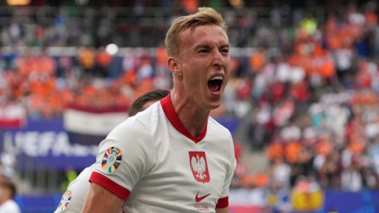 Kolejny gol Adam Buksy. Napastnik FC Midtjylland z drugim ligowym ...