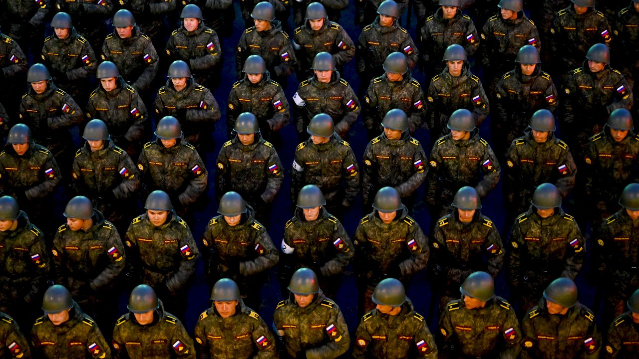 Nazi Military Parade Look Back In Anguish: Did Botched British