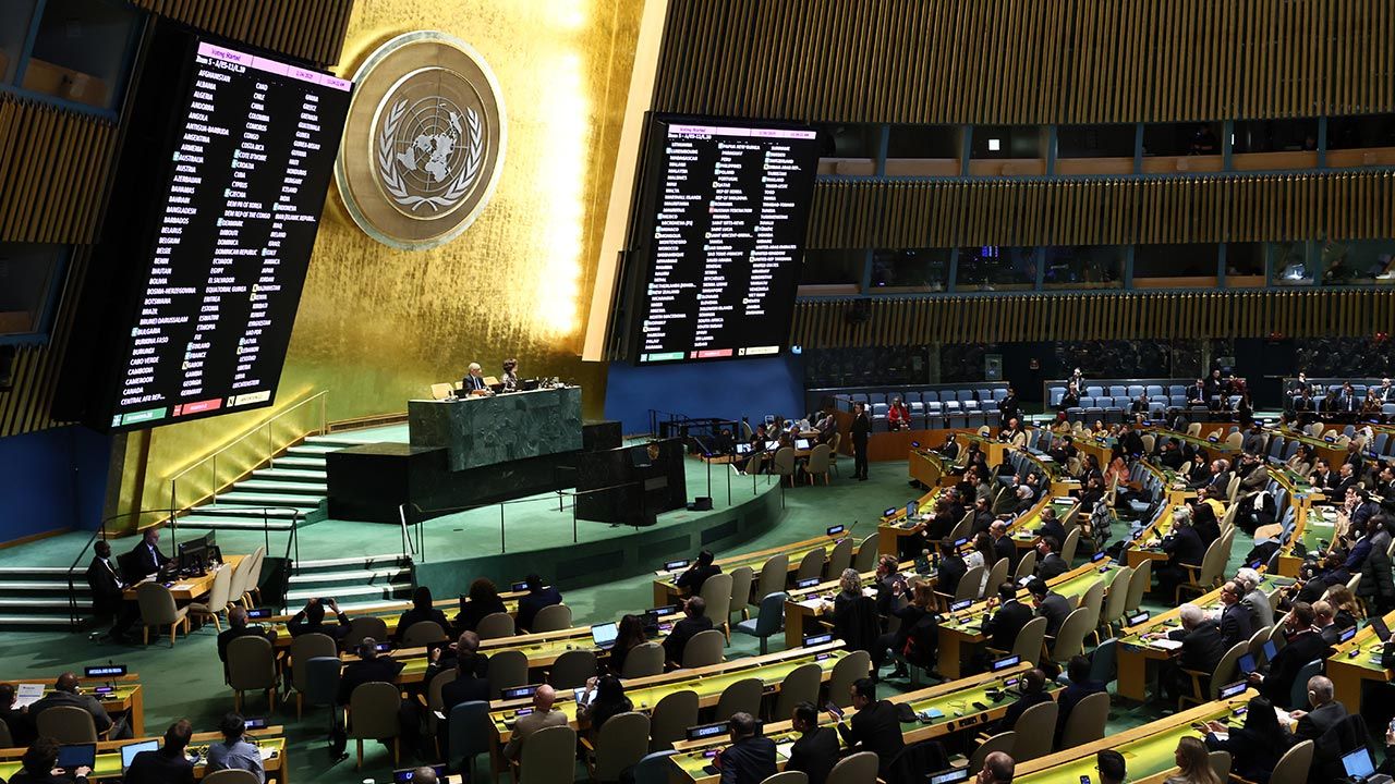 Zgromadzenie Ogólne ONZ przyjęło ukraińską rezolucję. ONZ potępia ...