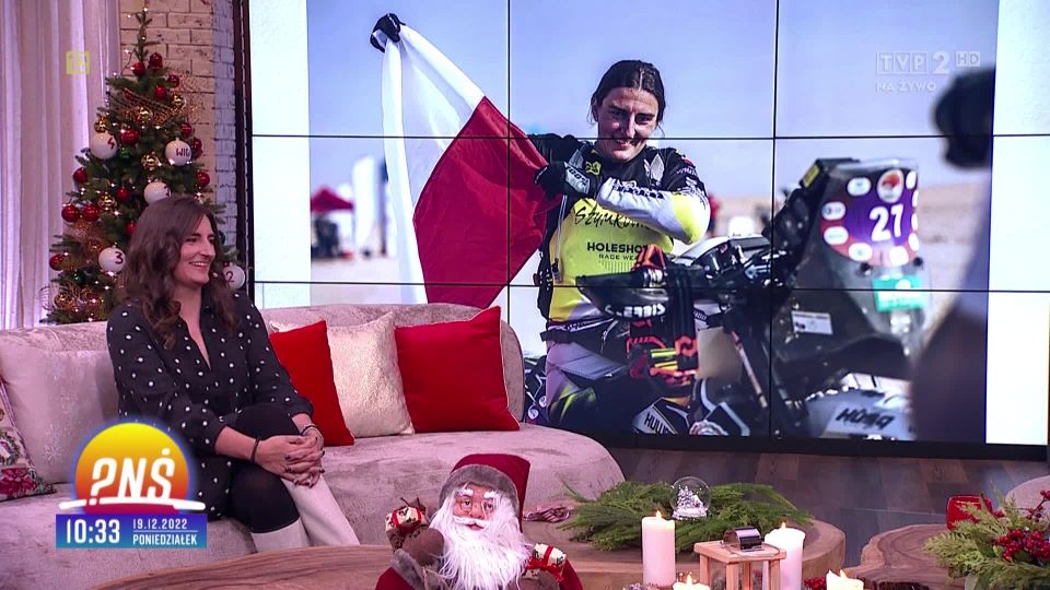 Dziewczyna, motocykl i adrenalina