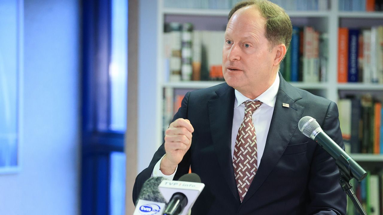 Mark Brzezinski będzie ambasadorem USA w Polsce do 20 stycznia 2025 r ...