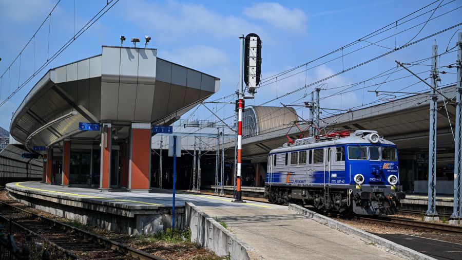 PKP PLK wymienią urządzenia sterowania ruchem na trasie z Krakowa w ...