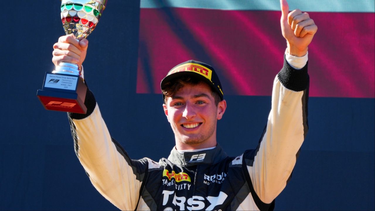 Roman Biliński drugi w sprincie F3 na Monzy. Awans z siódmego miejsca | TVP SPORT