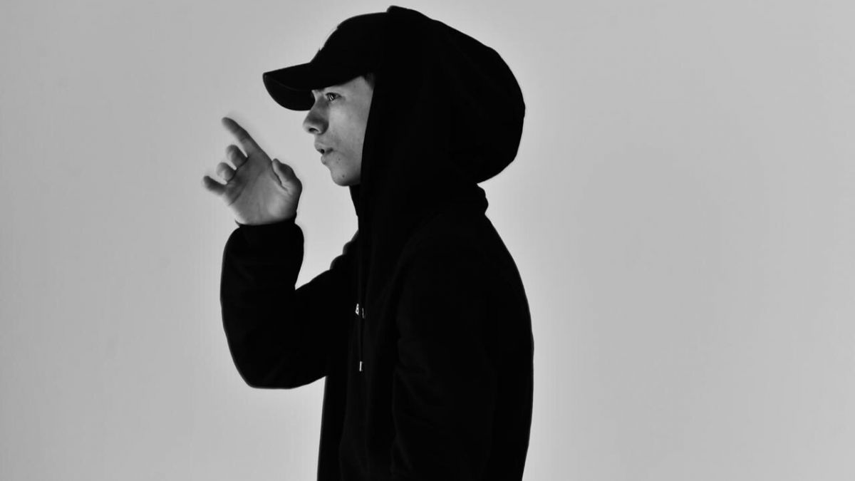 Russian rapper says he’s joining the army after accusations of draft ...