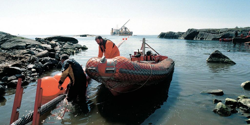 Baltic Sea cable linking Poland and Sweden cut off
