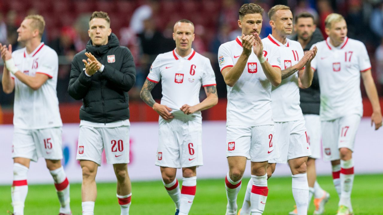 Świetne wieści dla kadry. Matty Cash wrócił już do treningów | TVP SPORT Świetne wieści dla kadry. Matty Cash wrócił już do treningów | TVP SPORT