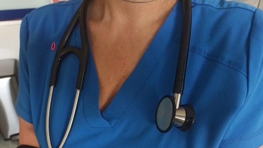 Lekarka oszustka wystawiała podrobione zaświadczenia o przydatności do ...